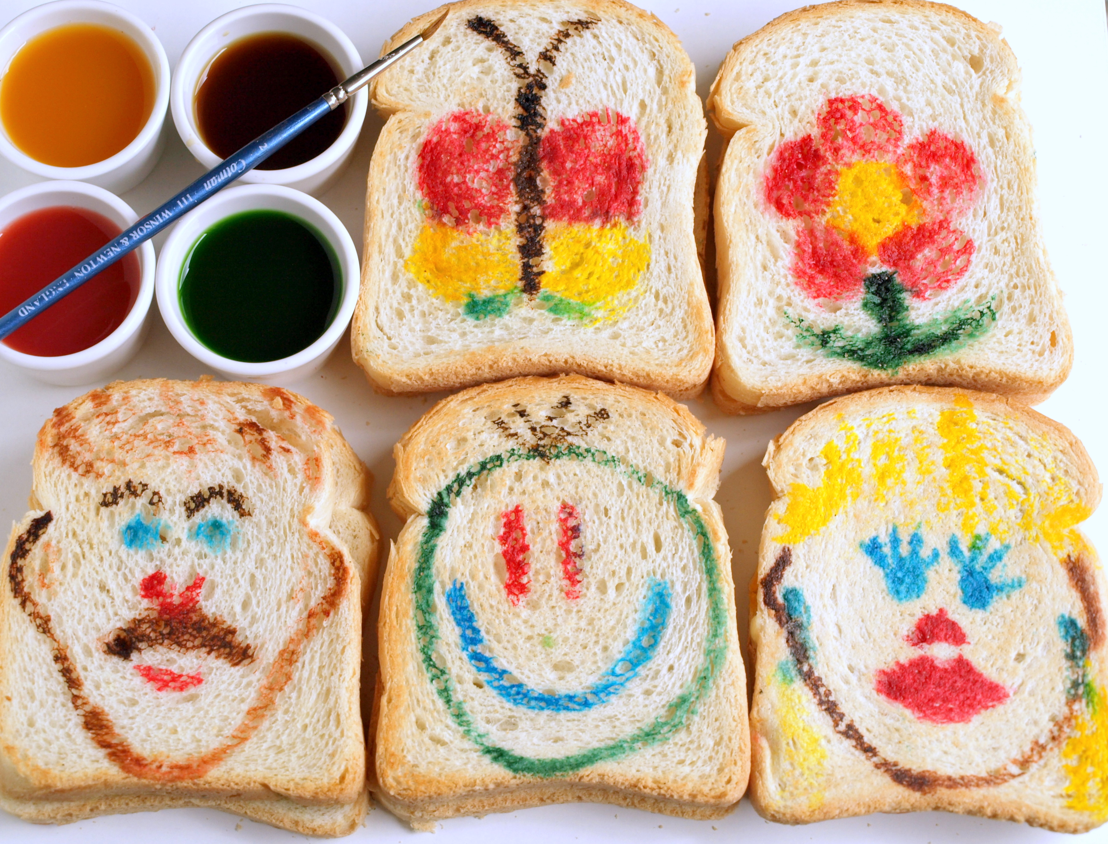 I panini, prima li coloriamo poi...li mangiamo!!!